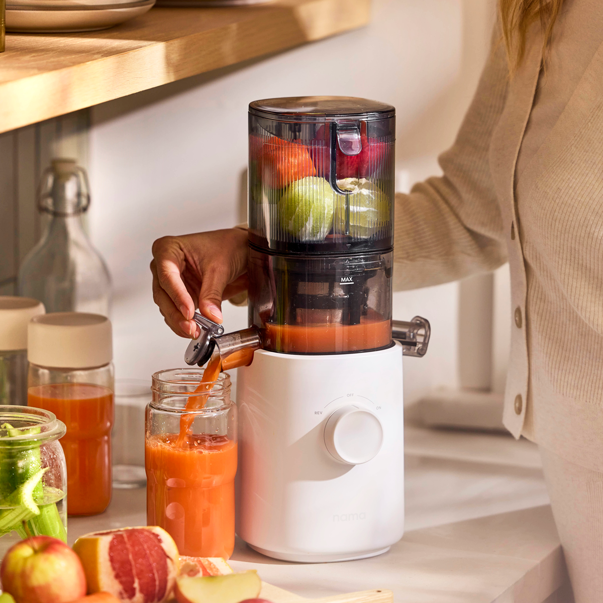 Nama J3 Cold Press Juicer – Juice Master